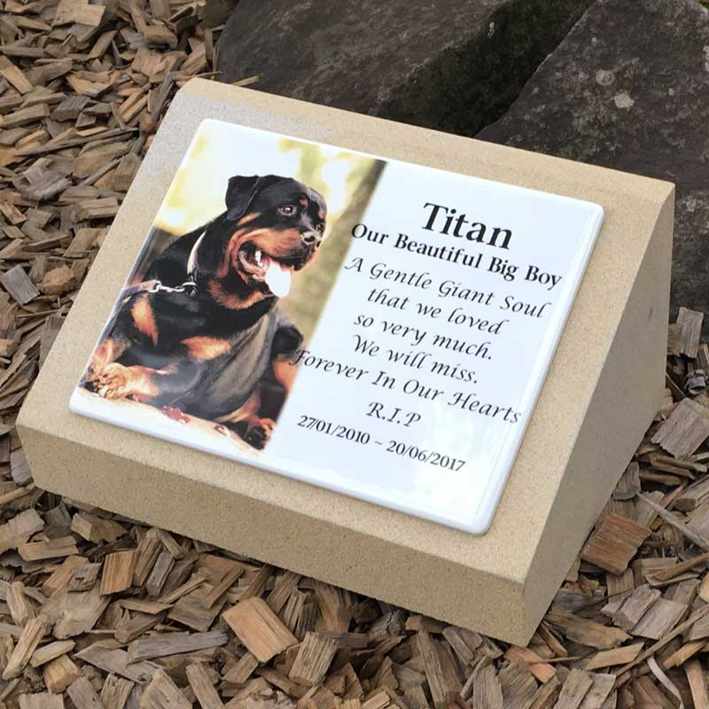 Pet Dog Headstone for Pet Burial with Desk or Pillar design and Cerami ...